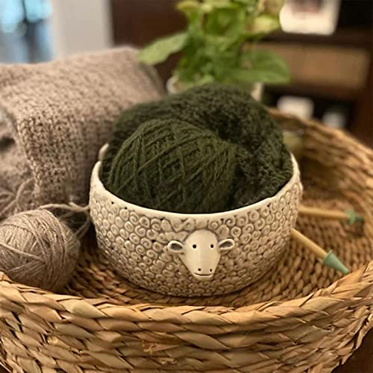 FGYZYP Resin Yarn Bowl, Sheep Knitting Bowl, Decorative Yarn Ball Holder, Handmade Craft Knitter Storage Supplies Organizer Crocheting Accessories for Mothers Day Christmas Day Gifts