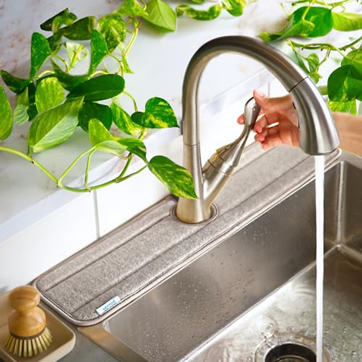 Ternal Sinkmat for Kitchen Faucet, Original Design, Absorbent Microfiber Fabric, Machine Washable Splash Guard & Drip Catcher For Around Faucet Handle [Grey, XL, 1 Pack]