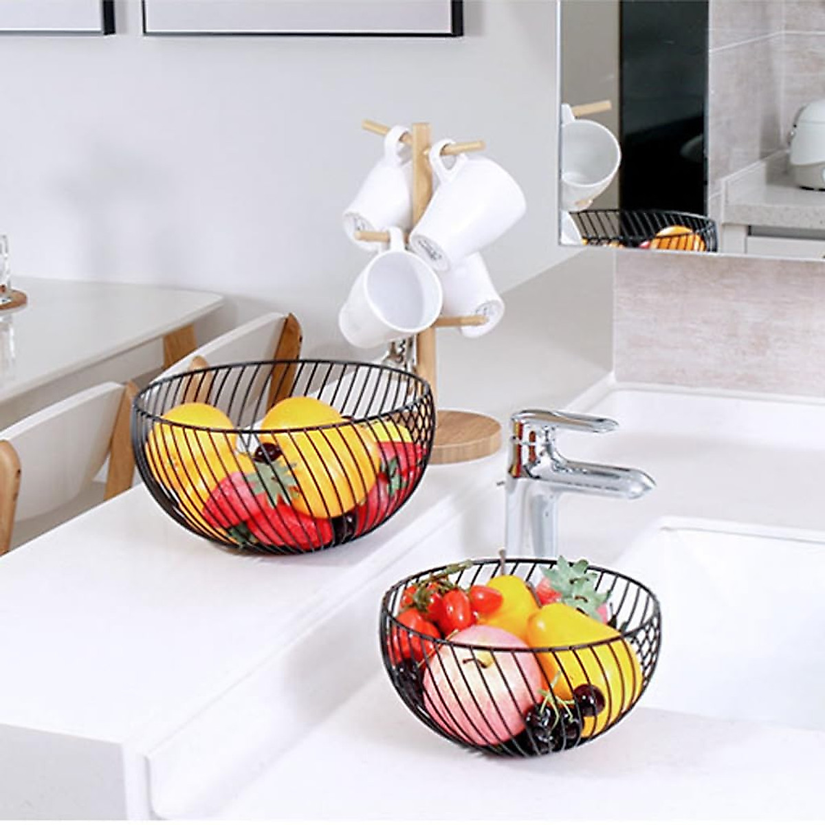 vocheer Metal Wire Fruit Basket, 2 Pcs Round Black Metal Bowl Vegetable Holder Decorative Stand for Bread, Snacks, Households Items Storage