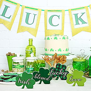 Whaline 4Pcs St. Patrick's Day Table Wood Sign Shamrock 3D Lucky Irish Wooden Sign Buffalo Plaid Clover Freestanding Tabletop Centerpiece for Tiered Tray Desk Office Home Party Decor
