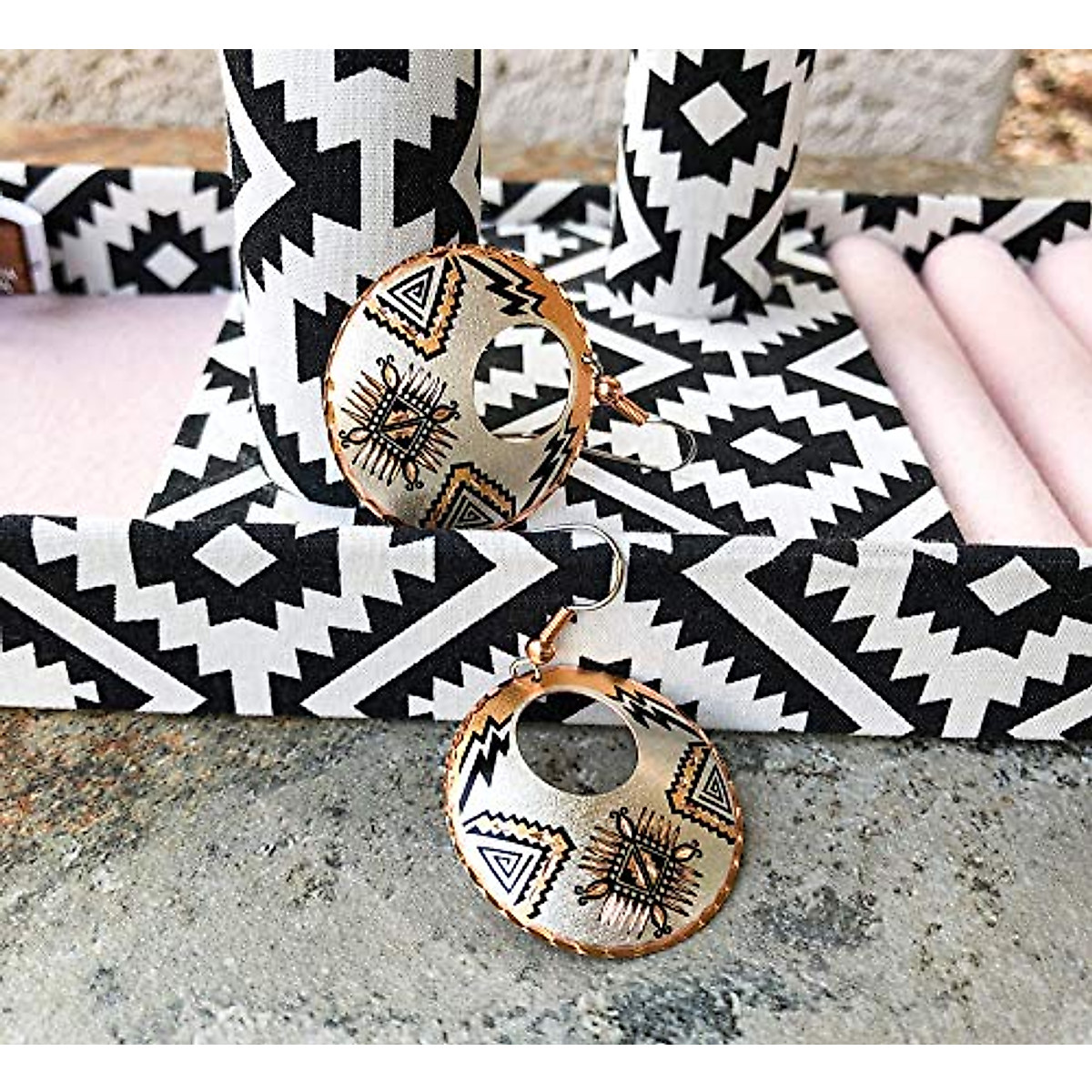 FRONT LINE JEWELRY SW Native American Earrings Copper Hoop Earrings in a Sunburst Design Perfect for Women Who Appreciate Native American Jewelry.