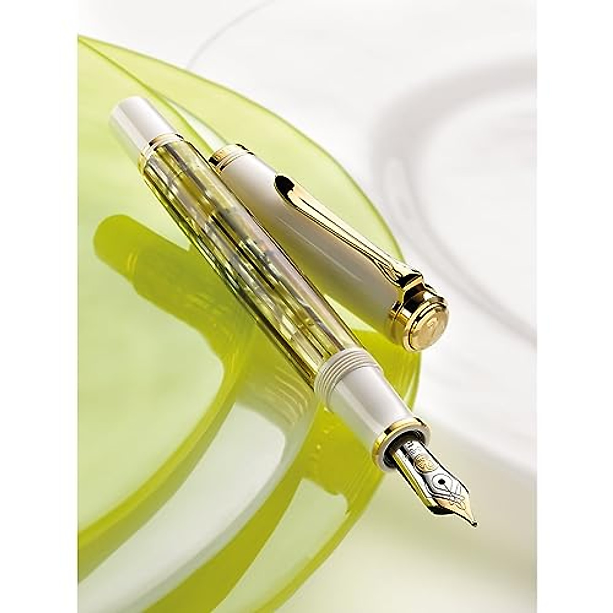 Pelican M400 Fountain Pen, F Fine Point, White Tortoise Souverane
