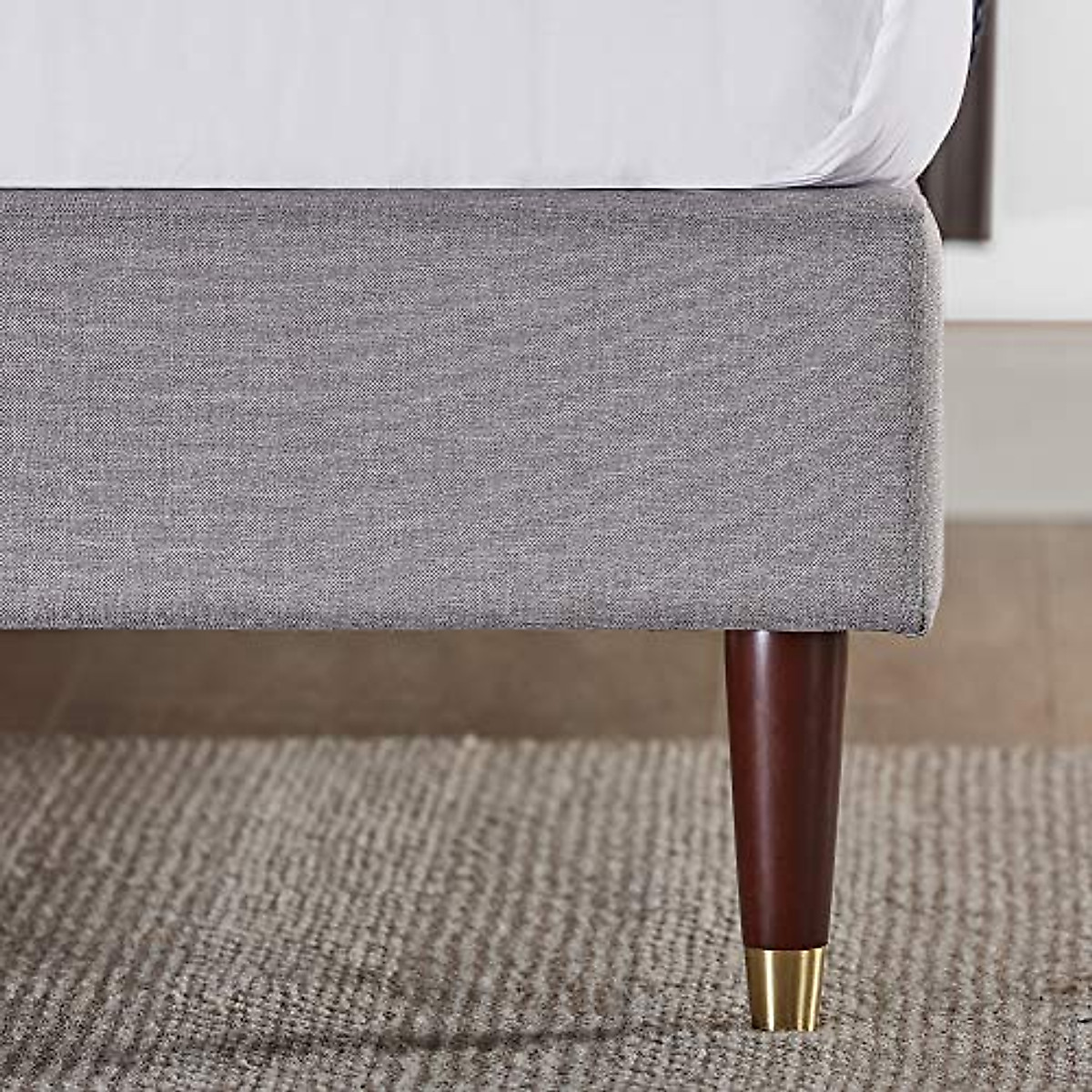 ZINUS Benton Upholstered Platform Bed Frame with Wingback Headboard / Mattress Foundation / No Box Spring Needed / Wood Slat Support / Tufted Headboard, King