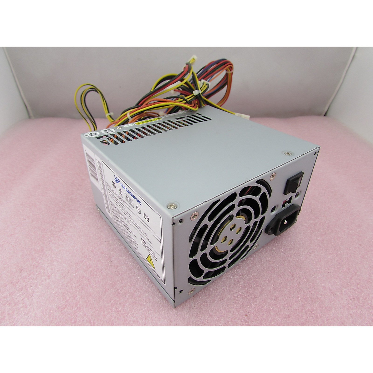 FSP Group FSP300-60THA 300W 300 Watt 24Pin 4Pin Power Supply P/N: 9PA3007715