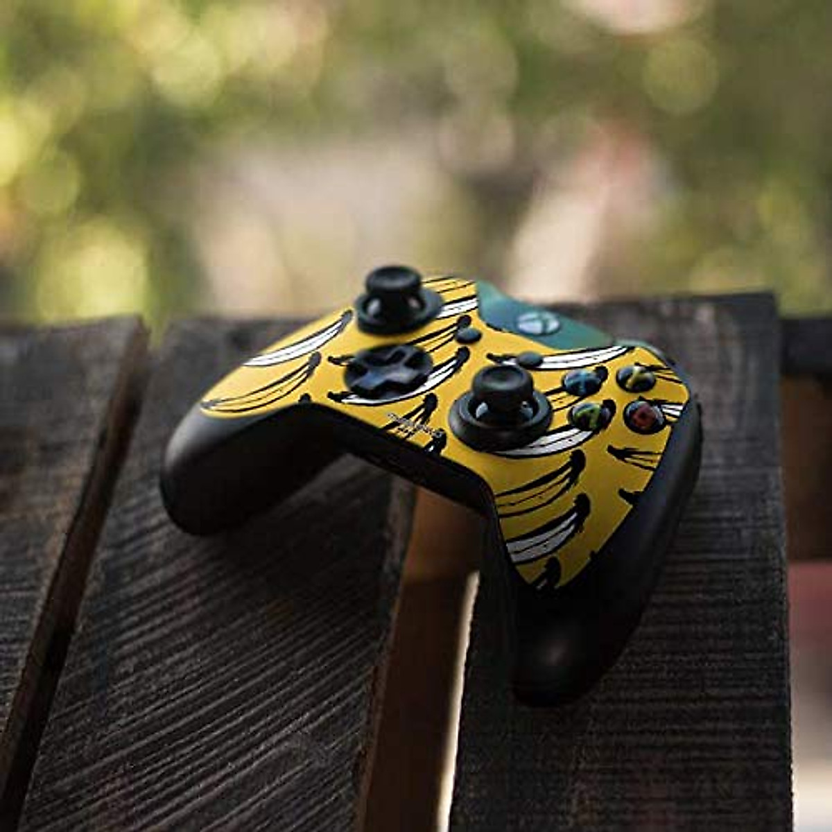 Skinit Decal Gaming Skin Compatible with Xbox One Controller - Officially Licensed Bouffants and Broken Hearts Bananas Design