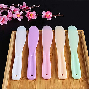 6Pcs Large Plastic Cosmetic Spatula Candy Color Reusable Cosmetic Mask Mixing Spoon Scoops Spatulas Stick Applicator Beauty Spa Makeup Tools for Facial Skin Care DIY Mask Mixing and Sampling Tool,