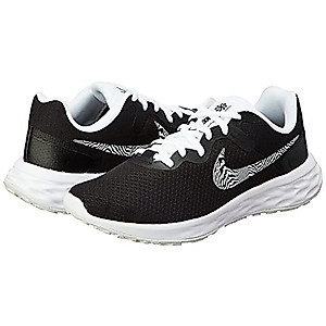 Nike Women's Revolution 6 Next Nature Running Shoes, Black/White, 6.5 M US
