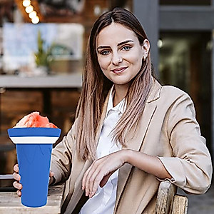 GUICAMI Slushie Maker Cup,Slush Cup,Portable and Double Silicone Layer Ice Cream Maker,Magic Quick Frozen Ice Cup for Milk Shake,Smoothies and DIY Drinks,Blue