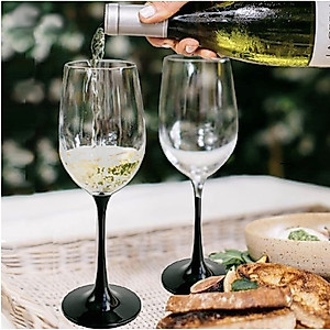 Lily's Home Unbreakable Stemmed White Wine Glasses, Made of Non Breakable Shatterproof Plastic, Indoor and Outdoor Drinkware, Reusable and Dishwasher-Safe, 13 oz. Each, Set of 4 (Black Stem)