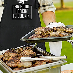 Rosoz Funny BBQ Black Chef Aprons for Men, Mr Goodlookin' is Cookin', Adjustable Kitchen Cooking Aprons with Pocket Waterproof Oil Proof Father’s Day/Birthday