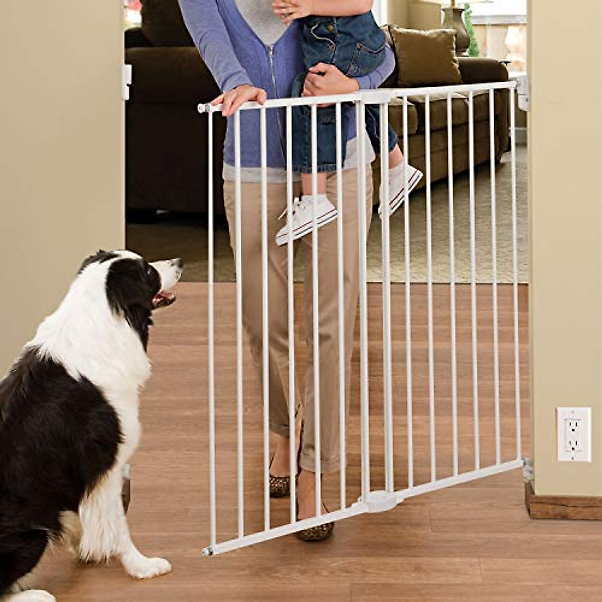 Munchkin® Extending XL™ Tall and Wide Baby Gate,  Hardware Mounted Safety Gate for Stairs, Hallways and Doors, Extends 33" - 56" Wide, Metal, White