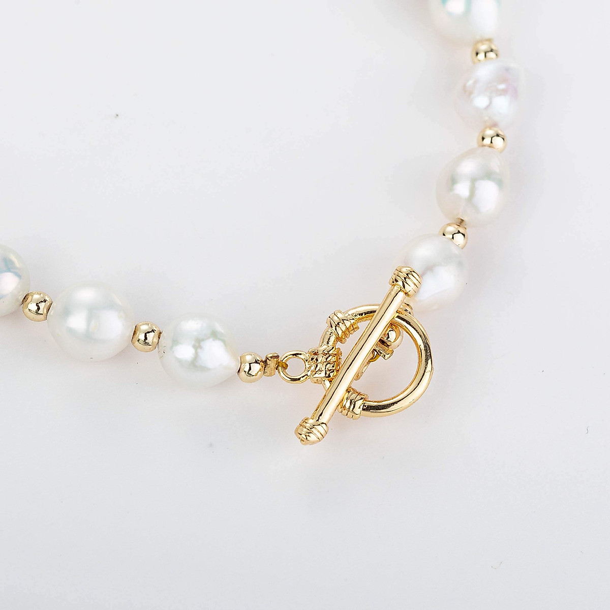 KVLmoze Pearl Bracelet 6mm Handpicked Pearl Chain 18k Gold Plated Delicate Vintage Y2k Jewelry Gifts for Mom Women Girls