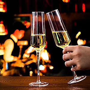 BACLIFE Champagne Flutes - Hand Blown Elegant Champagne Glasses Set of 6 - Unique Gift for Birthday,Wedding, Anniversary - Ideal for Wine Tasting,Daily Use - 7 oz, Clear