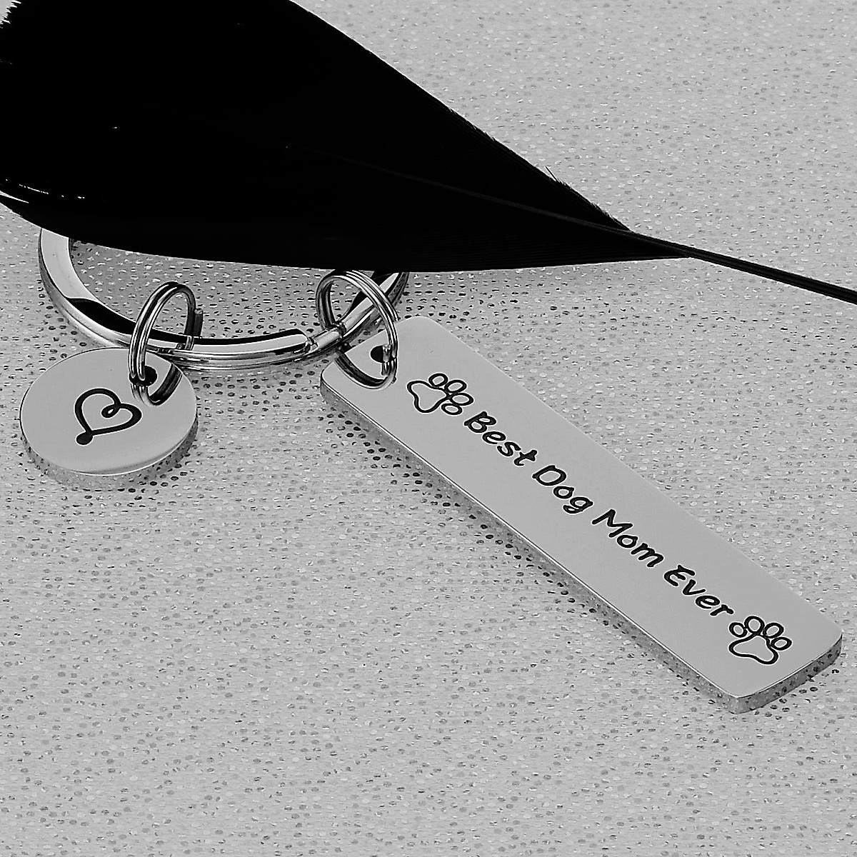 Kivosliviz Dog Mom Keychain Pet Mom Gifts Animal Lover Gifts Best Dog Mom Ever Keychain