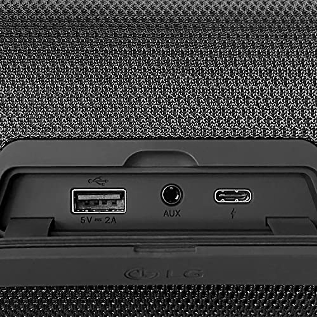 LG XG7QBK.DUSALLK Go Portable Bluetooth Speaker - LED Lighting and up to 24-Hour Battery, Black