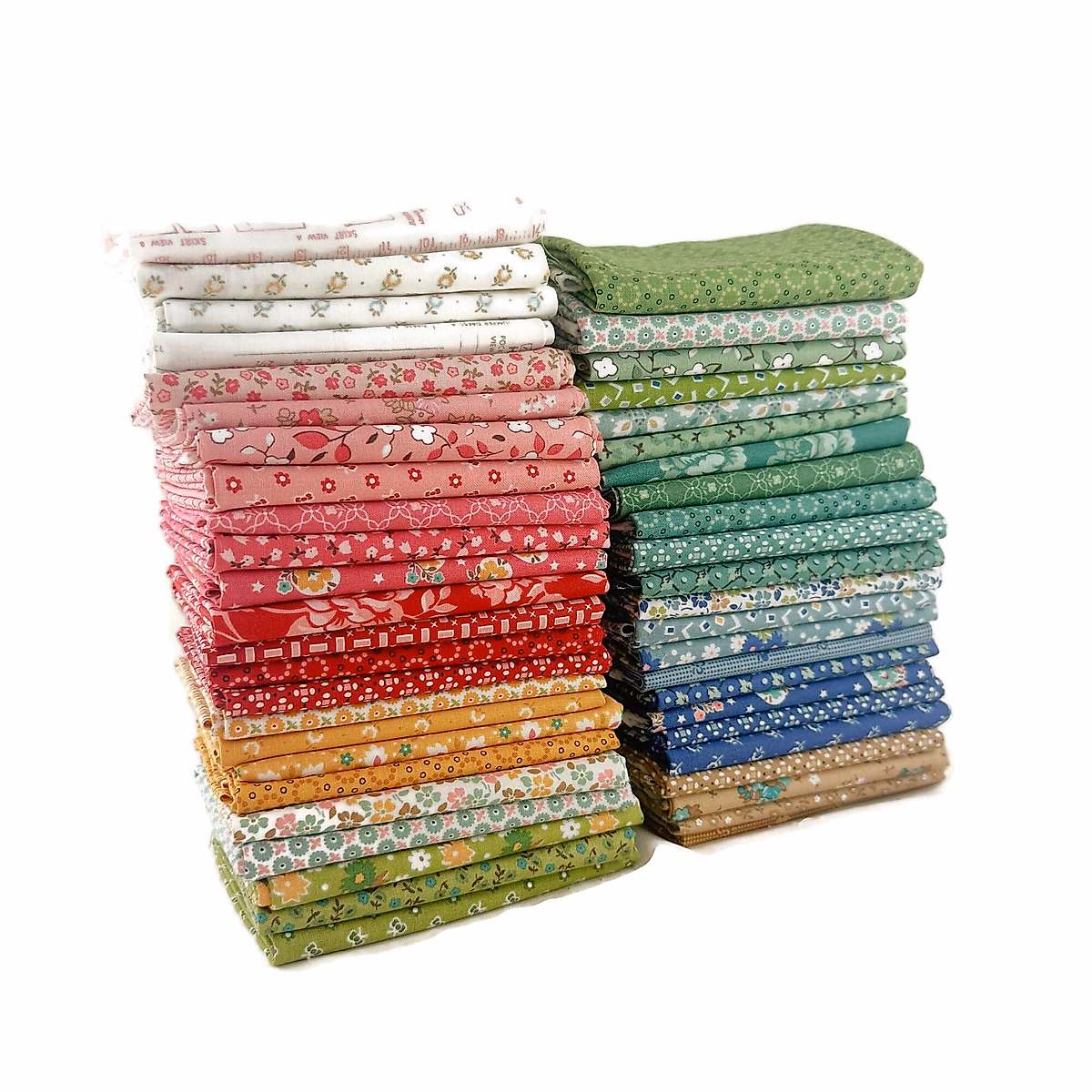 Home Town Fat Quarter Bundle (45 Pieces) by Lori Holt for Riley Blake 18 x 21 inches (45.72 cm x 53.34 cm) Fabric cuts DIY Quilt Fabric