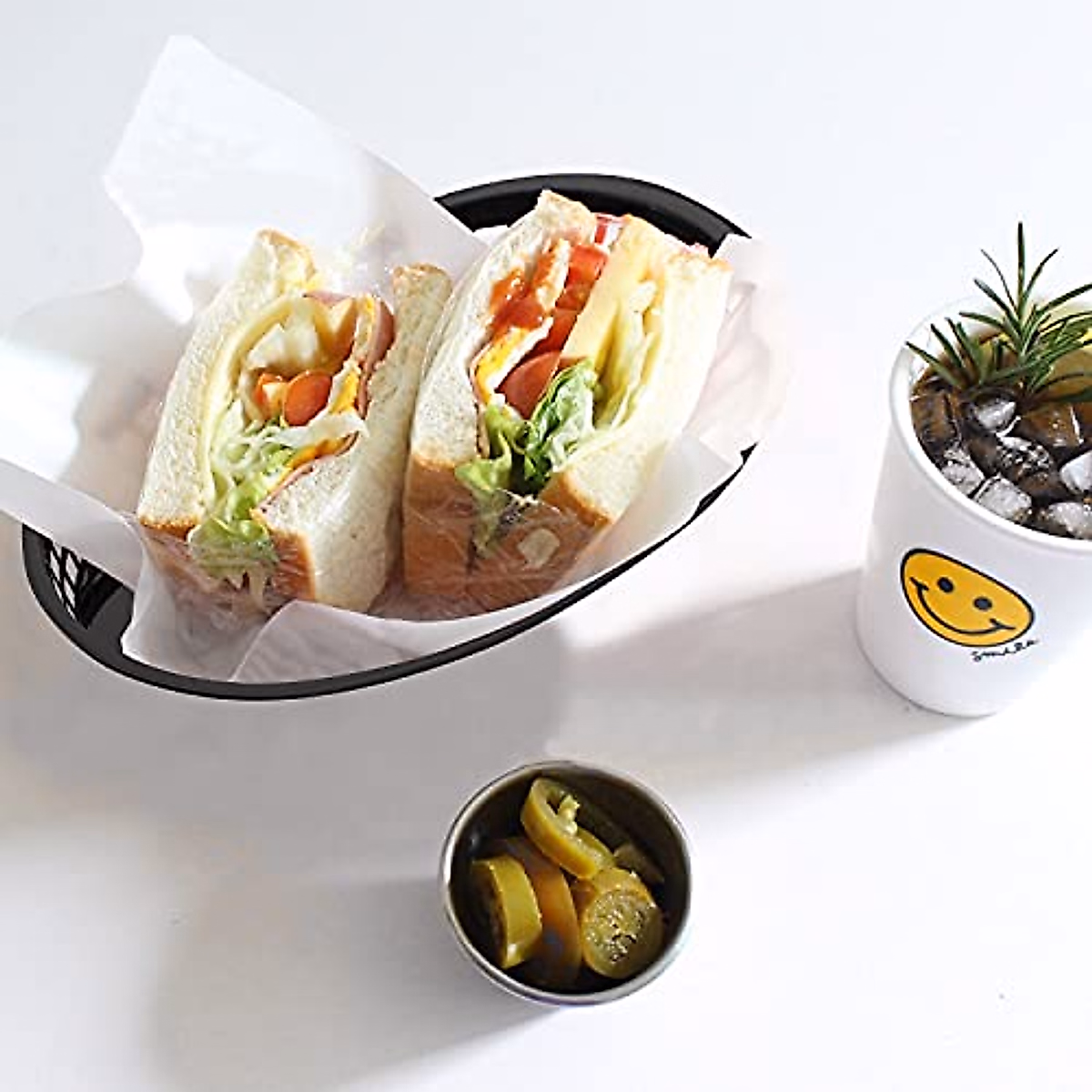 Cedilis 40 Pack Fast Food Baskets, 10.5 x 7 Inch Black Plastic Baskets, Food Service Tray for Hot Dogs, Burgers, Sandwiches, Fries, Barbecues, Picnics, Parties