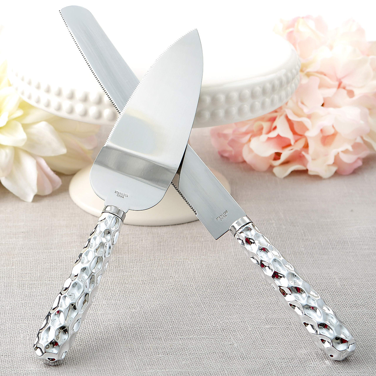 FASHIONCRAFT Hammered Design Handle Cake Knife and Server Set – Wedding Favor, One Size, Stainless Steel Blades with Shiny Silver Handles