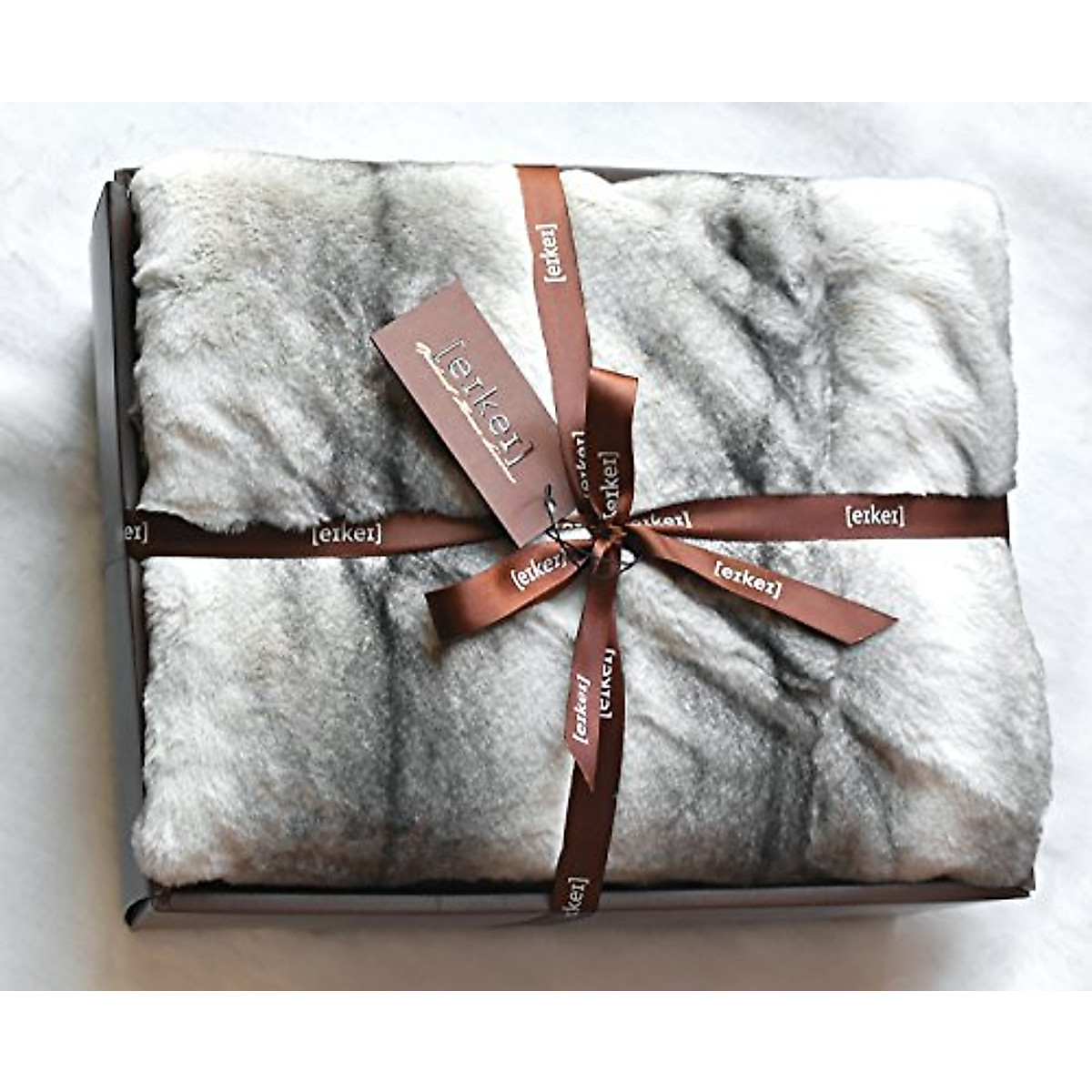 Double Sided Faux Fur Throw Blanket Silky Soft Oversized Afghan Machine Washable, Grey Striped Mink Chinchilla Shadow Fox (Light Grey, 55Wx70L)