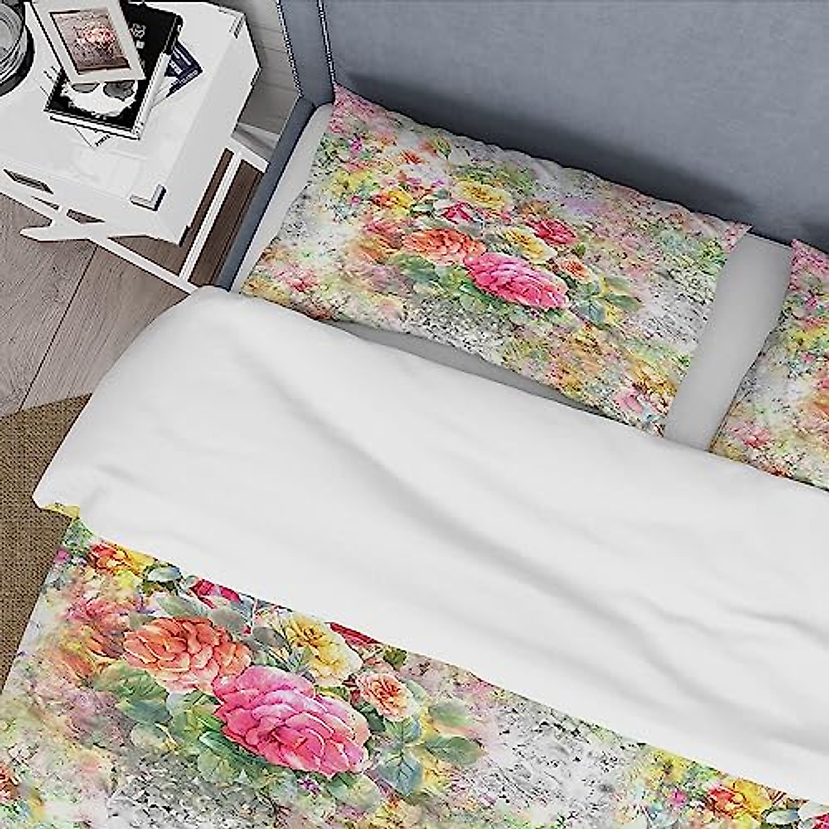 DESIGN ART Designart 'Red Yellow & Pink Flowers with Grunge Floral Background' Traditional Duvet Cover Set Full - Queen