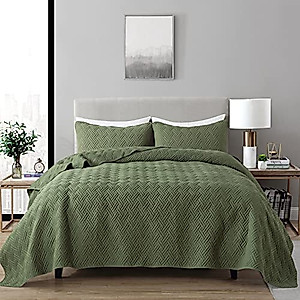 WDCOZY Green Quilts Queen Size Bedding Sets with Pillow Shams, Olive Lightweight Soft Bedspread Coverlet, Quilted Blanket Thin Comforter Bed Cover, All Season Summer Spring, 3 Pieces, 90x90 inches