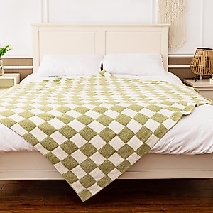 Quinnsus Checkerboard Grid Throw Blanket Super Soft Lightweight Warm Fluffy Sofa Chenille blanket for Bed Couch 60x80 Inches(Sage green)