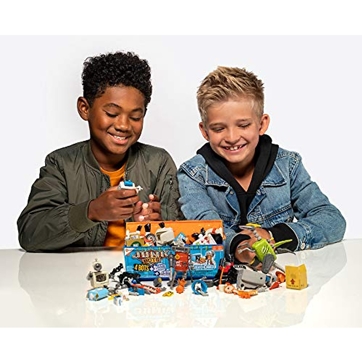 HEXBUG JUNKBOTS - Industrial Dumpster Assortment Kit - Surprise Toys in Every Box LOL with Boys and Girls - Alien Powered Toys for Kids - 50+ Pieces of Action Construction Figures - for Ages 5 and Up