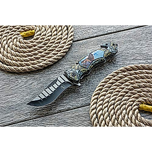 SE Spring Assisted Clip Point Folding Knife with Howling Wolf Design - KFD20024-2