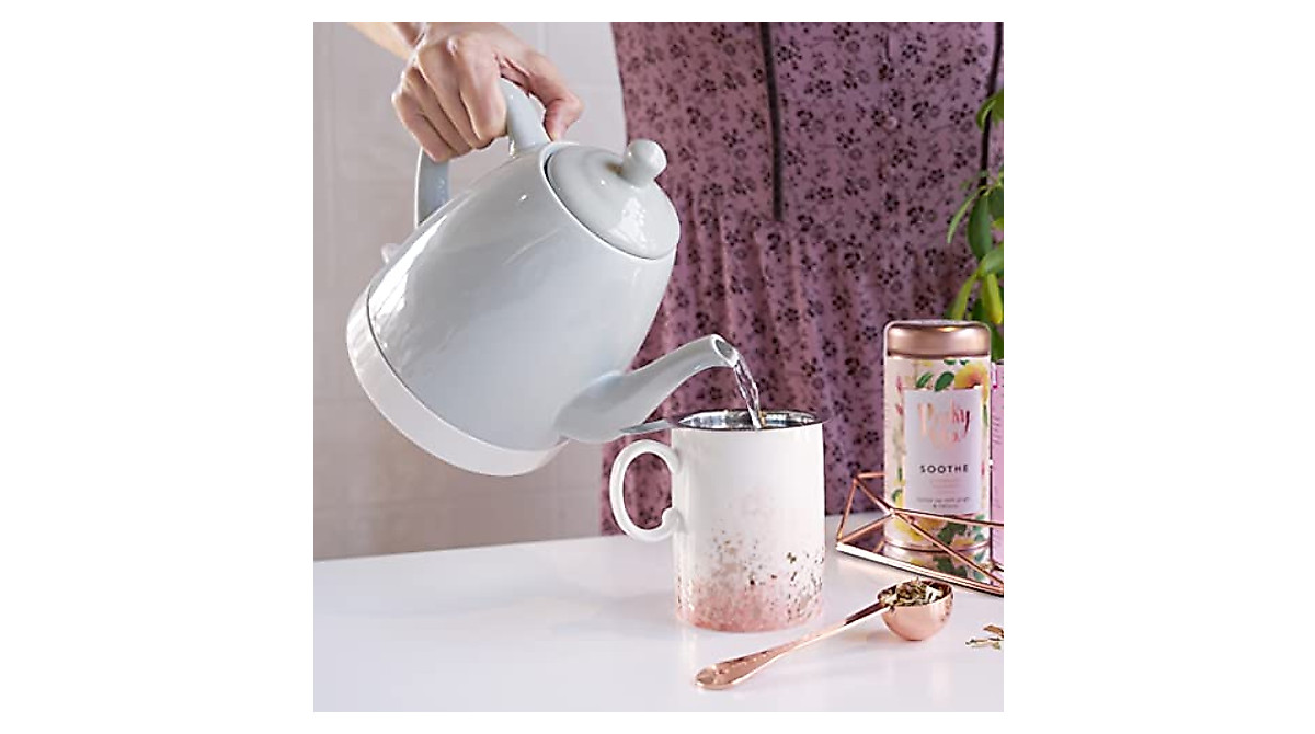 Fast Boiling Pink Up Noelle Electric Tea Kettle