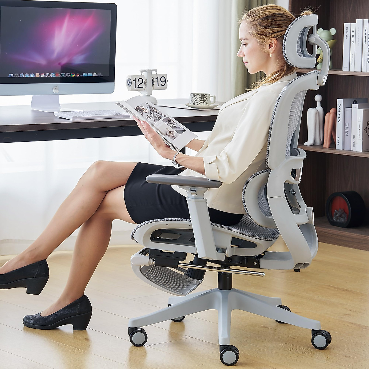 Gzagdecr Ergonomic Office Chair, High Back Gaming Chair with Footrest,Big and Tall Home Office Desk Chair,Mesh Computer Chair with Adjustable Lumbar Support,3D Armrests,Reclining(White-Gray)