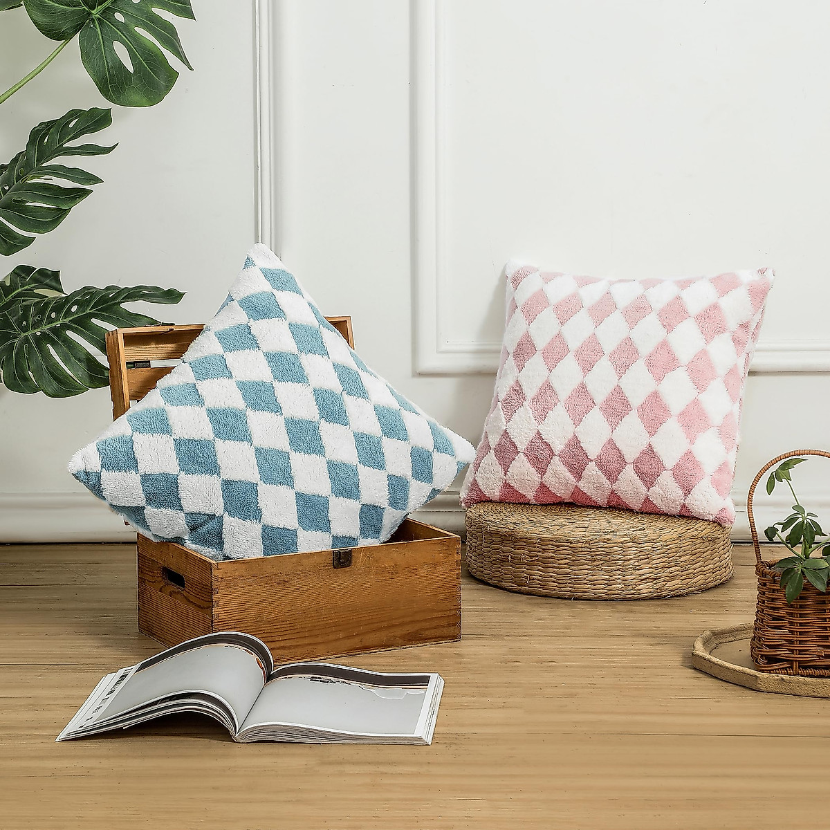 WEMEON Decorative Throw Pillow Covers 18x18 Inch Set of 2Luxury Style Checkerboard Pattern Cushion Case, Pattern Super Soft Faux Fur Wool Throw Pillows for Couch Living Room