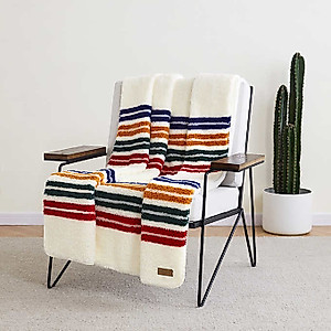 Pendleton Sherpa Fleece Throw (Pine Island Ivory)