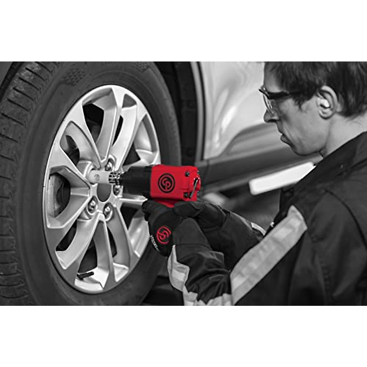 Chicago Pneumatic CP7741 Air Impact Wrench (1/2 Inch), Air Impact Gun Industrial Repair & Assembly Tool, Pistol Handle, Twin Hammer, Max Torque Output 715 ft. lbf/970 Nm, 10000 RPM