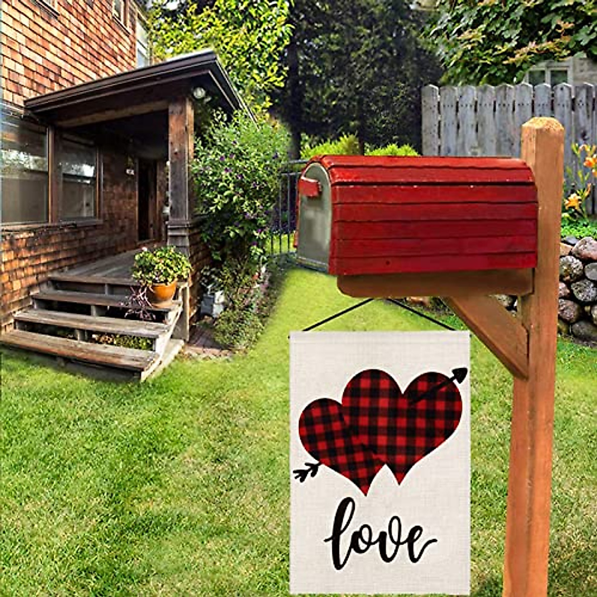 Valentines Day Love Garden Flag Vertical Double Sided Burlap Yard Flags Signs for Valentine’s Day Spring Summer Fall Yard Outdoor Farmhouse Decoration Small