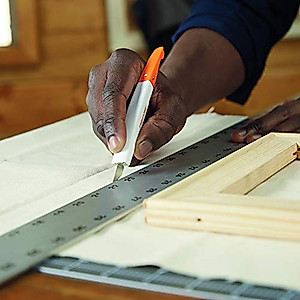 Fiskars Premium Precision Art Knife - N°11 Blade, Precision Handicraft Knife/Blade, Total Length: 15.5 cm, Incl. 1 Blade No. 11, Quality Steel/Plastic, White/Orange, 1024386