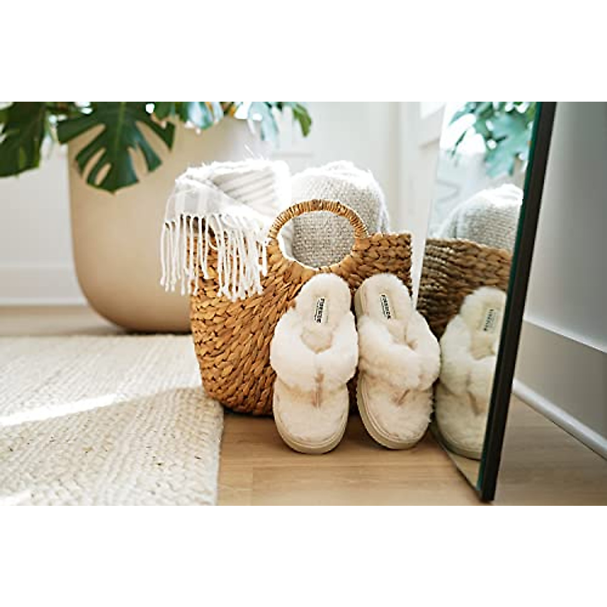 Fireside by Dearfoams Women's Auburn Thong Slipper, Natural, 8