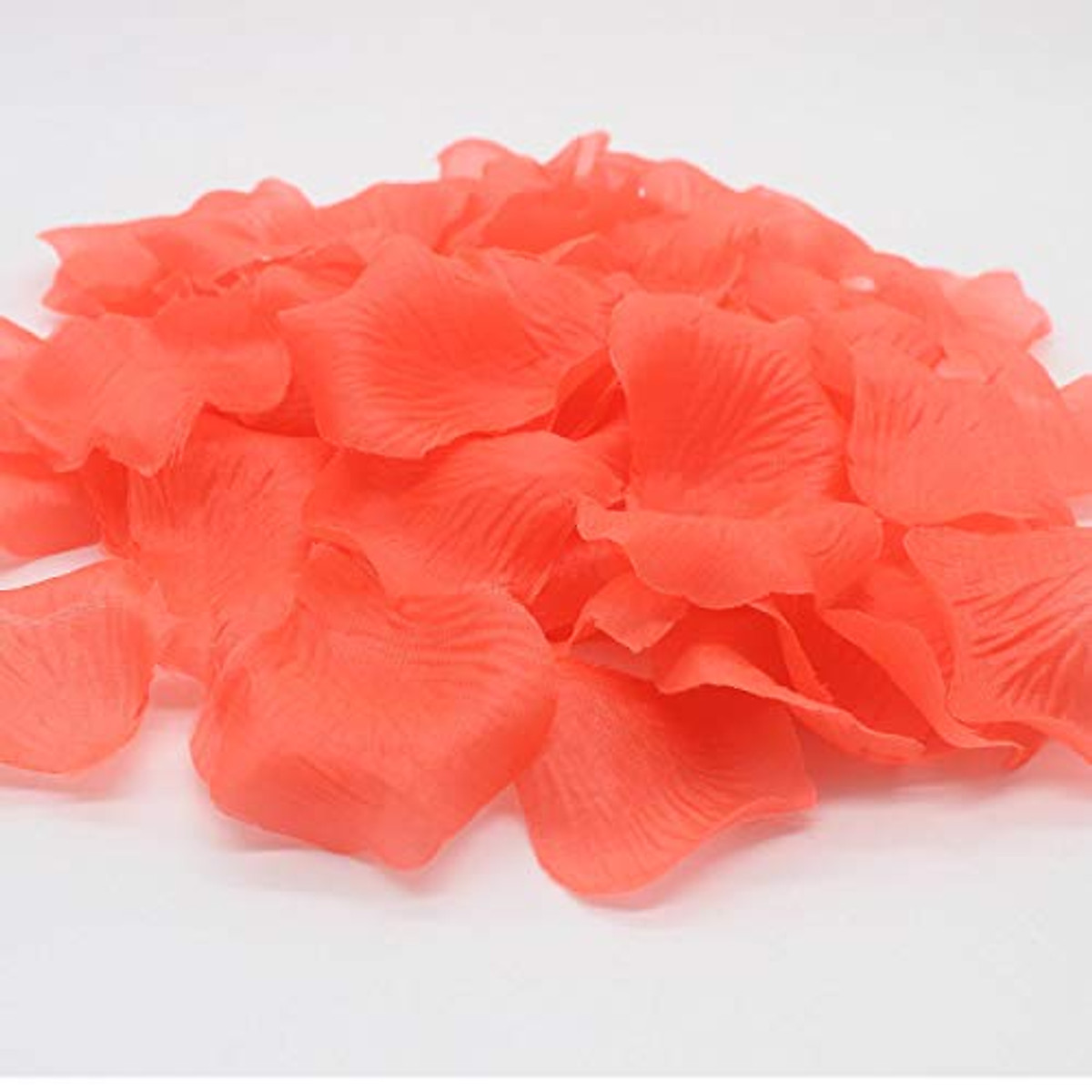 1000 Pcs Coral Silk Rose Petals Artificial Flowers Petals for Wedding Flower Girl Basket Aisle Scatter Dinner Table Centerpieces Party Confetti Bridal Shower Romantic Night Decoration