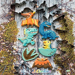 LILIAO Brontosaurus Cookie Cutter Cute Dinosaur Biscuit and Fondant Cutters for Kids - 3.7 x 4.1 inches - Stainless Steel