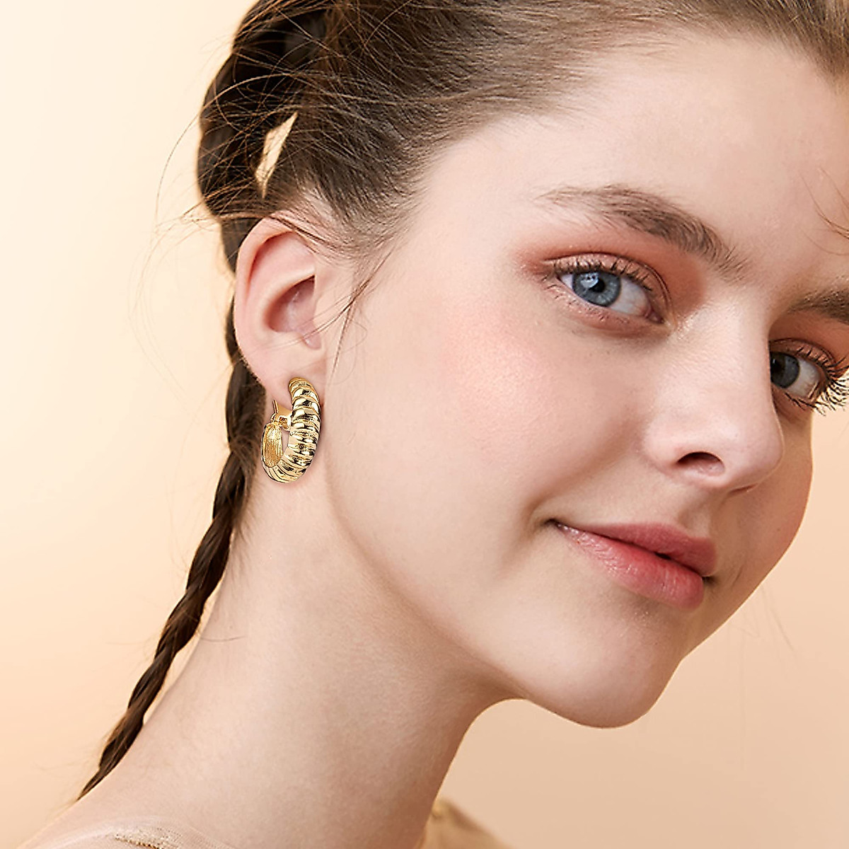 UBGICIG 6 Pairs Gold Clip on Hoop Earrings For Women Fashion Clip on Earrings Gold Chunky Hoop Earrings No Piercing Fake Earrings Set (Gold Tone)