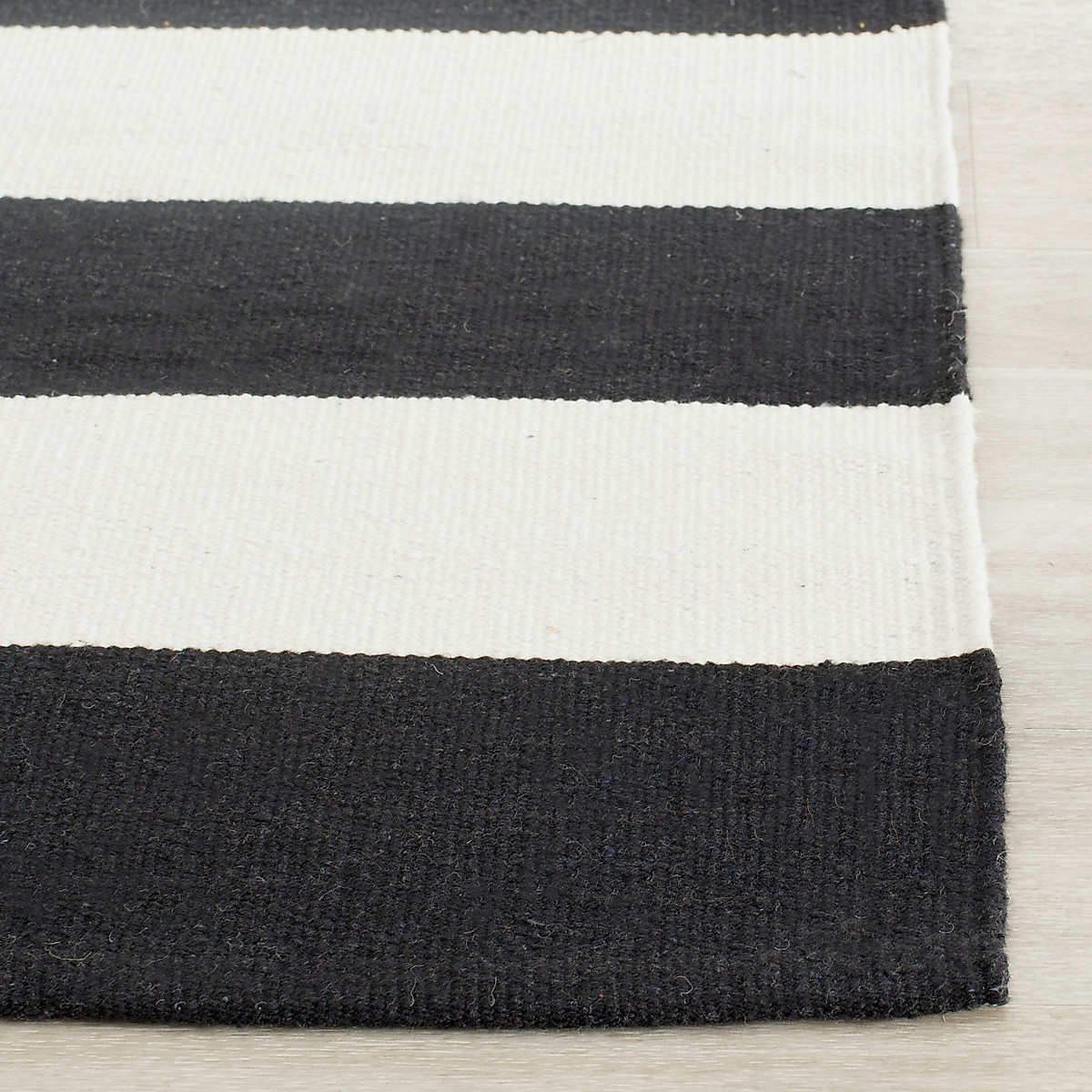 SAFAVIEH Montauk Collection Runner Rug - 2'3" x 12', Black & Ivory, Handmade Flat Weave Boho Farmhouse Cotton Stripe, Ideal for High Traffic Areas in Living Room, Bedroom (MTK712D)