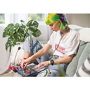 Arturia MicroFreak Synth and Gooseneck Mic Bundle