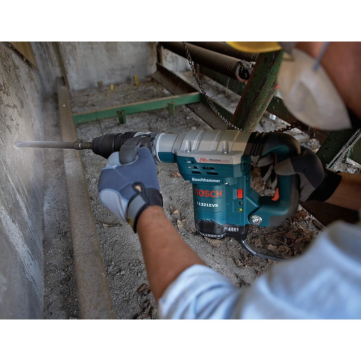 Bosch 11321EVS Demolition Hammer - 13 Amp 1-9/16 in. Corded Variable Speed SDS-Max Concrete Demolition Hammer with Carrying Case (Renewed)