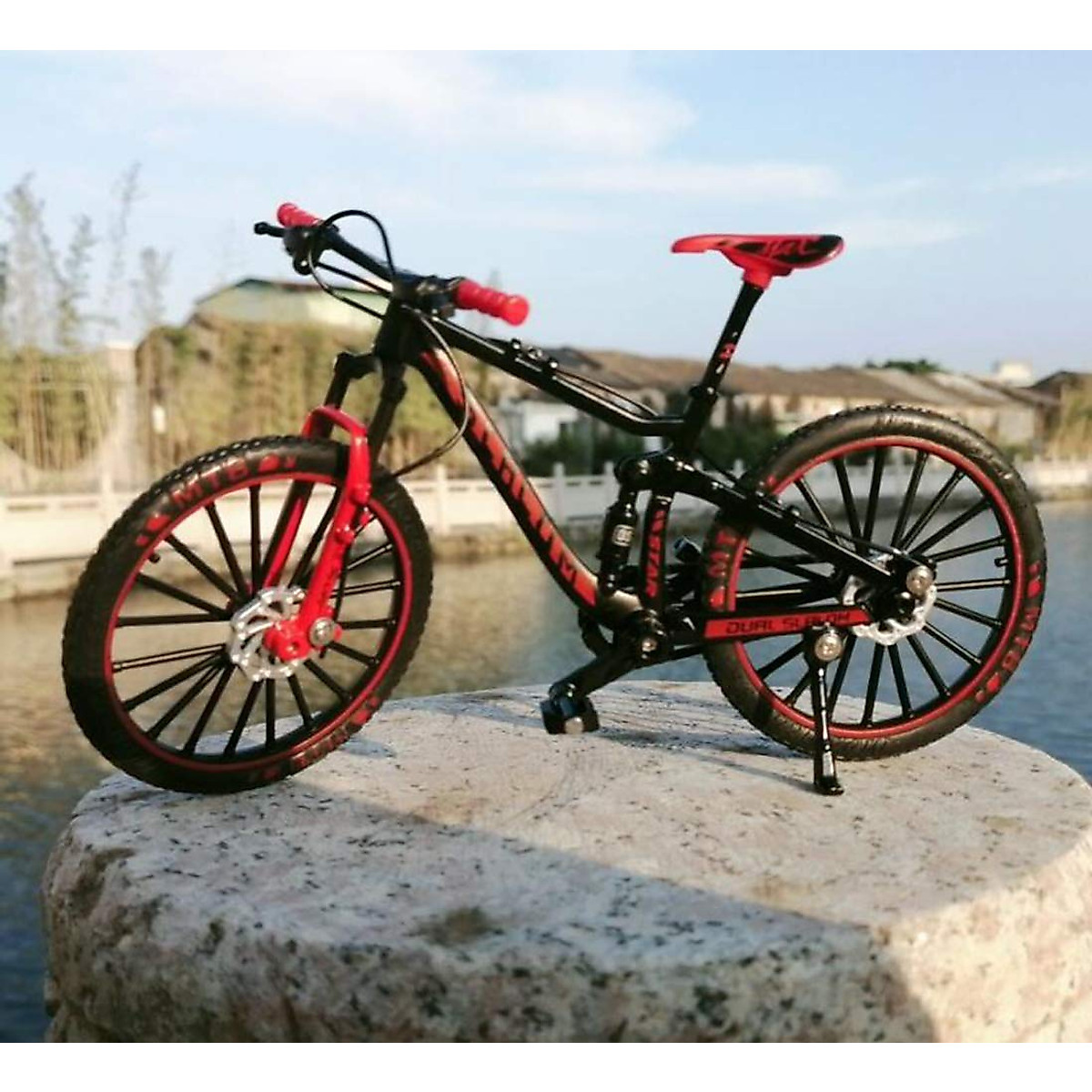 YEIBOBO ! Alloy Mini Downhill Mountain Bike Toy, Die-cast BMX Finger Bike Model for Collections (Black/Red)