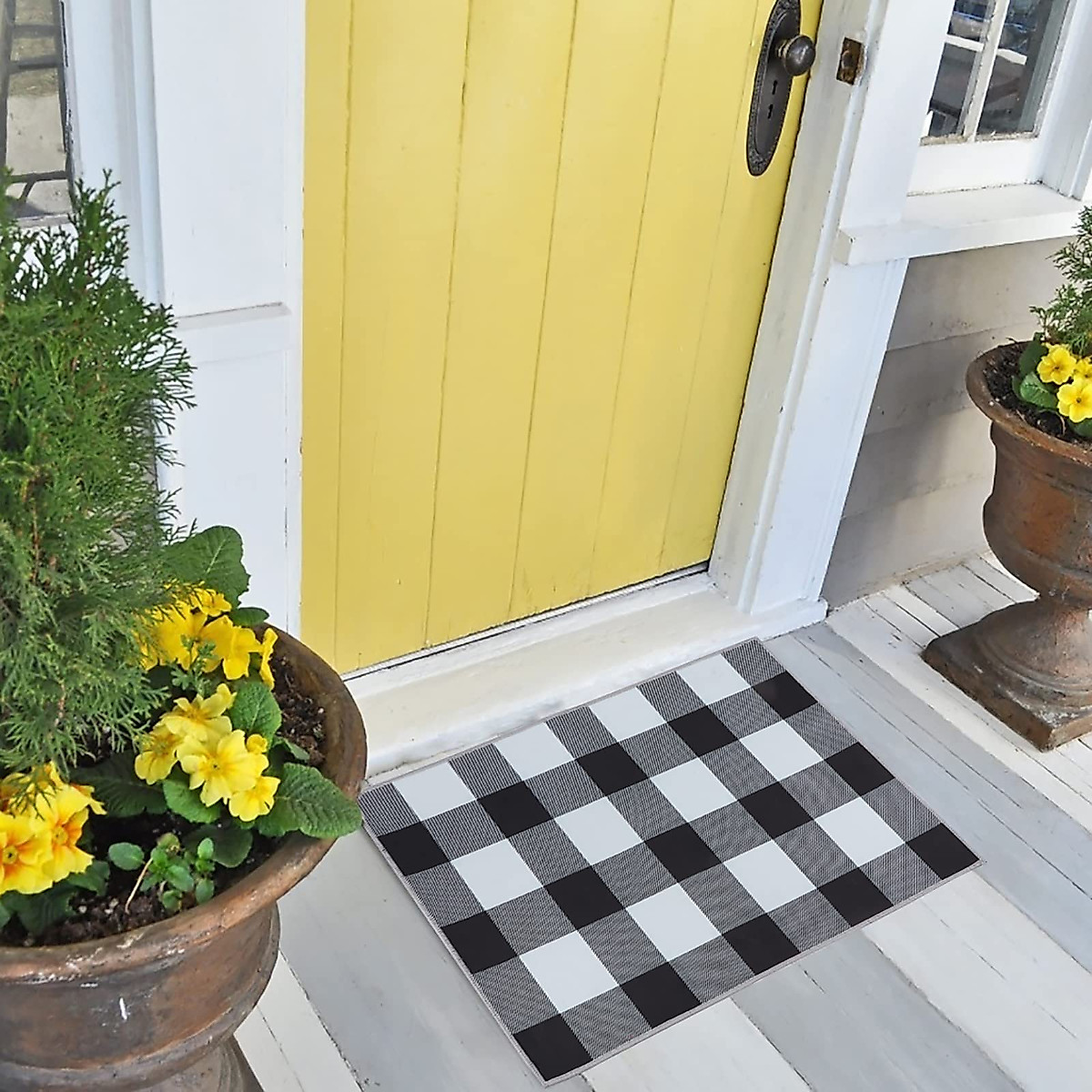 Black & White Christmas Door Mat Buffalo Plaid Doormat 16 x 24'' Winter Holiday Non-Skid Floor Mat Switch Mat Indoor Outdoor Home Garden Easy to Clean Low Profile Mat