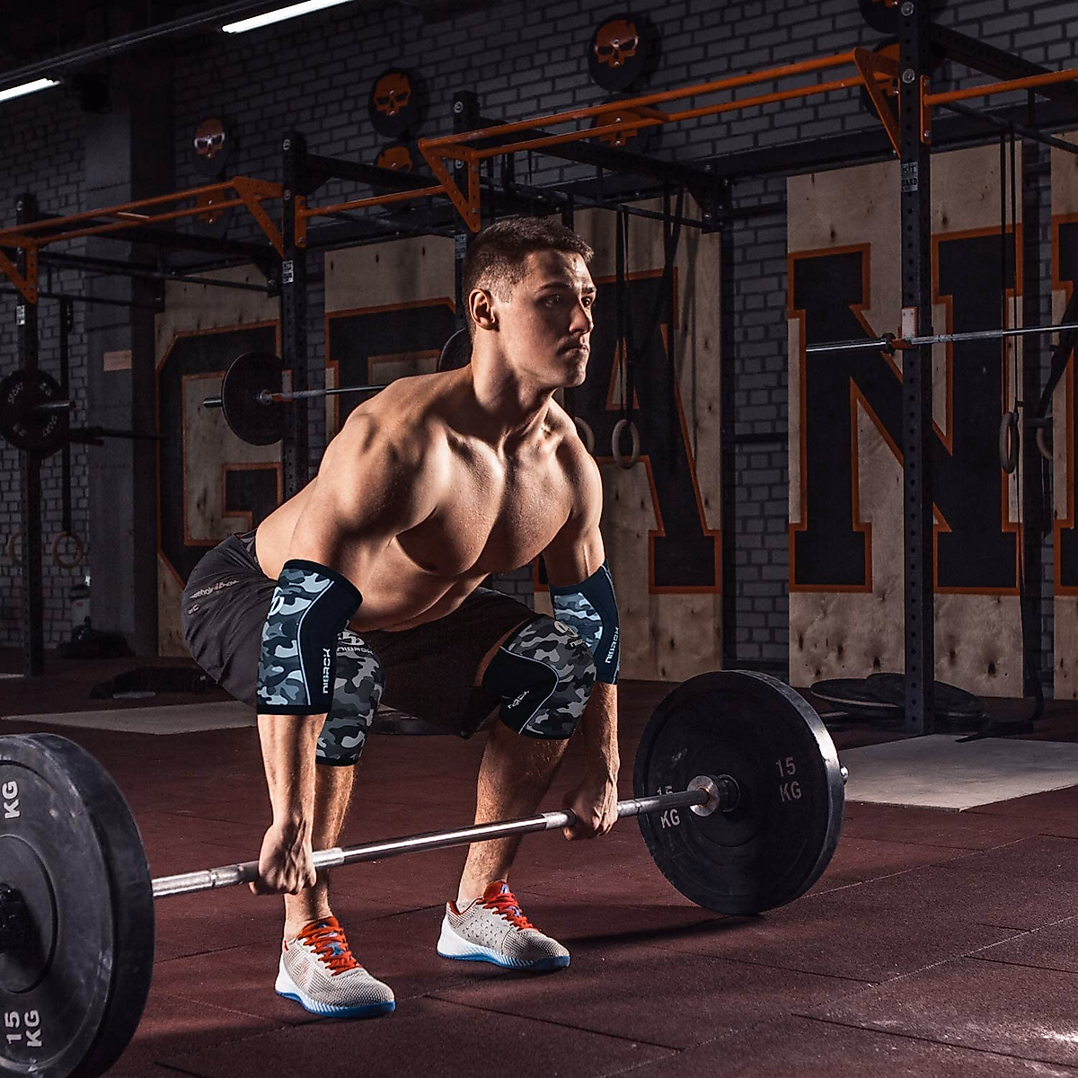 Knee Sleeves (1 Pair), 7mm Neoprene Compression Knee Braces, Great Support for Cross Training, Weightlifting, Powerlifting, Squats, Basketball and More Large