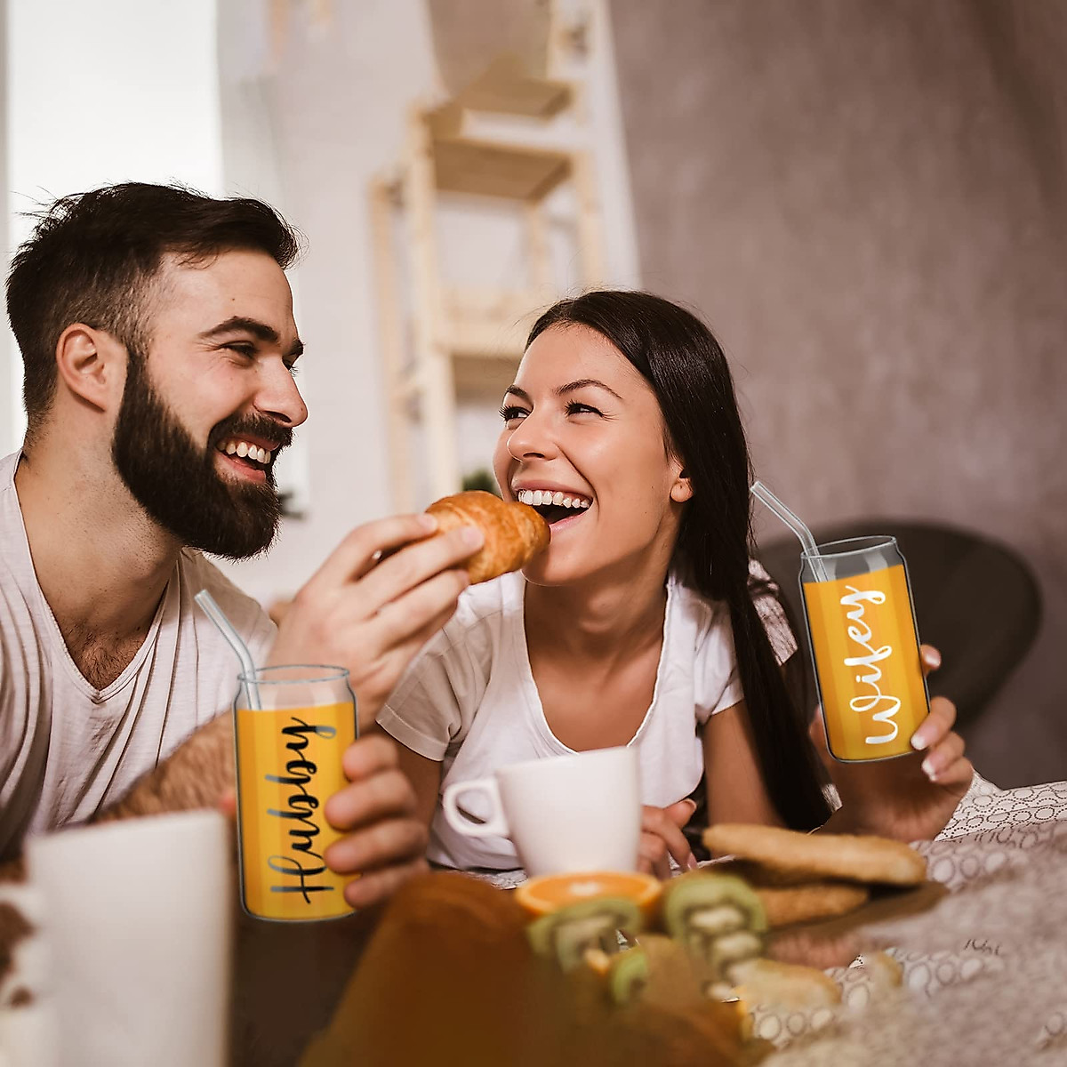 2 Pcs Hubby and Wifey Drinking Glasses 16 oz Beer Cup with Bamboo Lids and Glass Straws Bridal Shower Gift Can Shaped Iced Coffee Cup Glass Tumbler Engagement Gifts for Women Drinking Jars