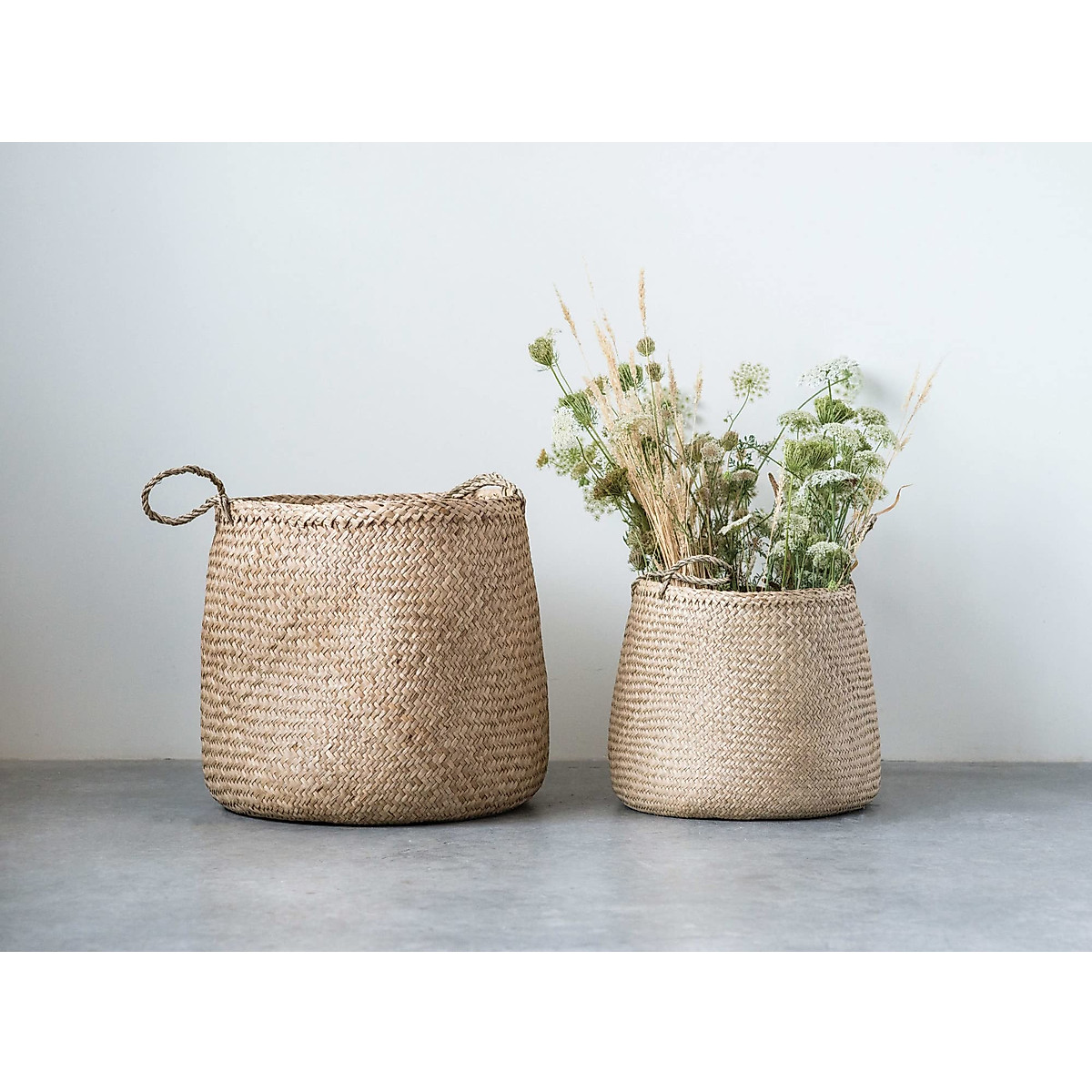 Creative Co-Op Beige Woven Seagrass Basket with Handles (Set of 2 Sizes)