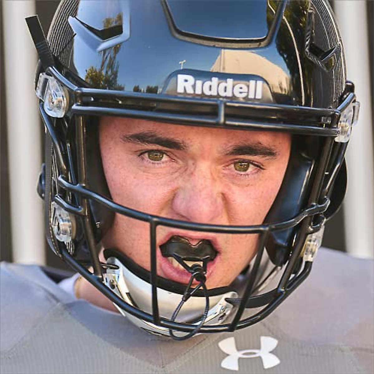 Under Armour Sport Mouth Guard Sports for Football, Lacrosse, Basketball, Hockey, Boxing, MMA, Jiu Jitsu, Includes Detachable Helmet Strap, Youth & Adult. Protectar Bucal, Black