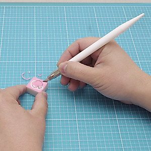 NT Cutter Resin Holder Art Knife, White Holder, 1 Knife (D-401P-W)