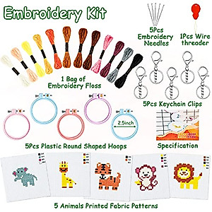WATINC 5Pcs Embroidery Kit for Kids Stamped Cross Stitch DIY Key Chain with Safari Jungle Animals Patterns Needlepoint Starter Kits Educational Art Craft Supplies for Beginners Teens Adults Schoolbag